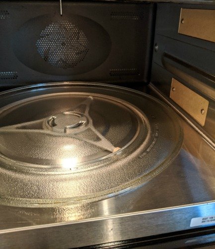 How To Clean A Dirty Microwave Fast - Frugally Blonde
